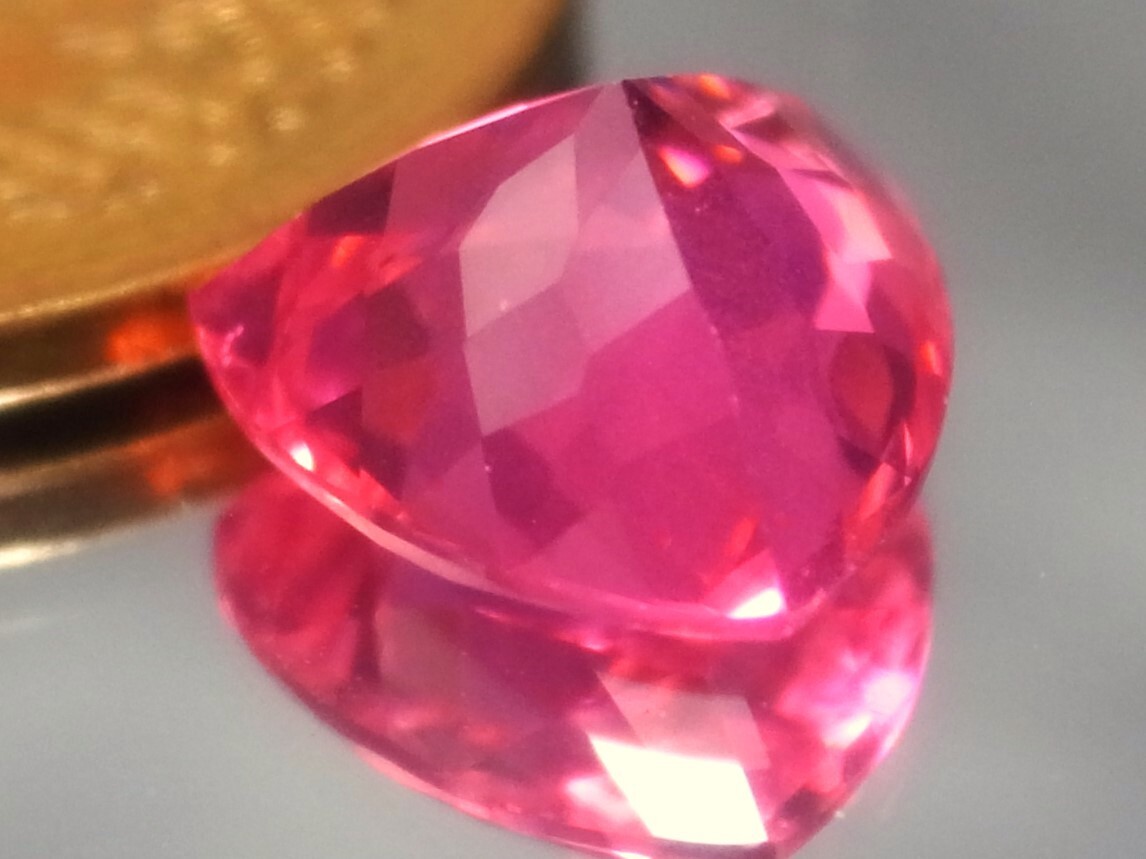 Yahoo!オークション - 5.66ct 新品・新色で大粒サイズ・オレンジピンク...