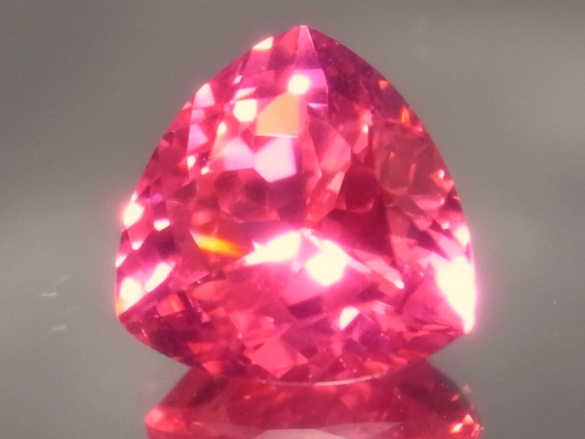 Yahoo!オークション - 5.66ct 新品・新色で大粒サイズ・オレンジピンク...