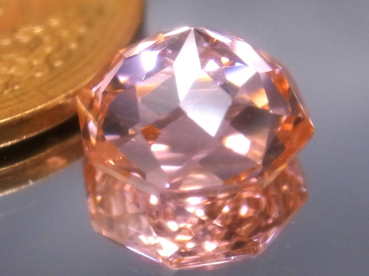 Yahoo!オークション - 7.61ct 10㎜ 新品・最先端技術のレーザー光線に...