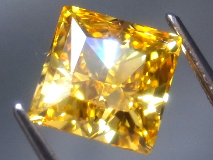 Yahoo!オークション - 5.81ct b 新品・最先端技術のレーザー光線による...