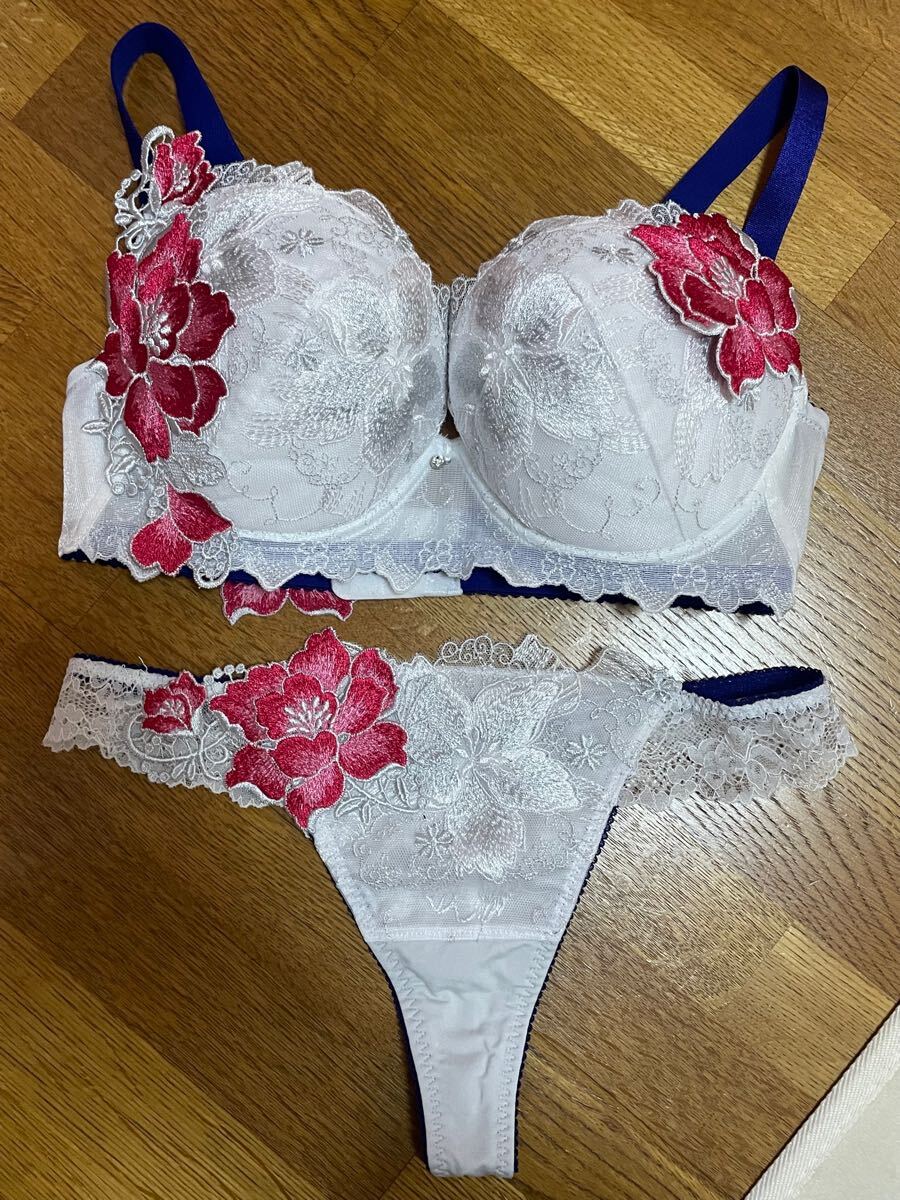 Yahoo!オークション - サルート ワコール 補正下着 セット F70 ソングM