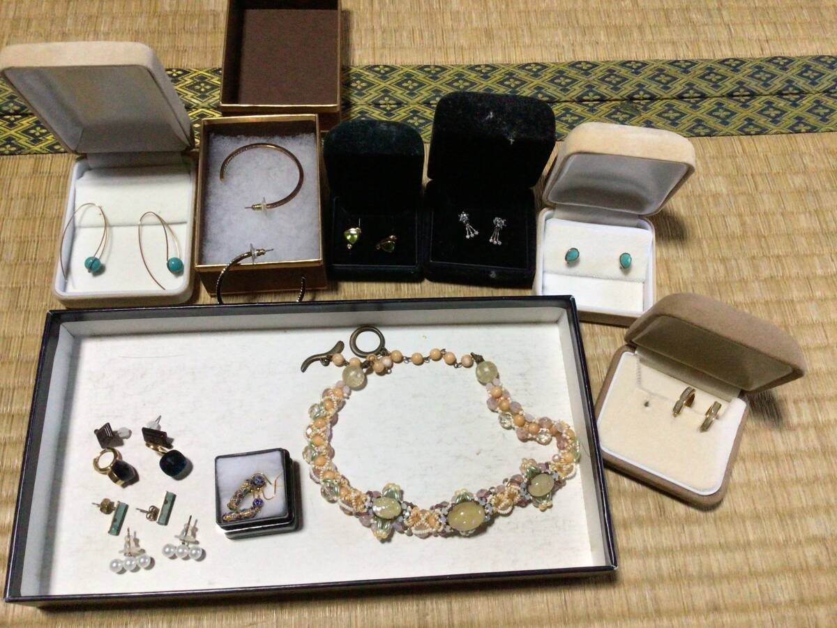 Yahoo!オークション - NO85 ピアス ネックレスいろいろ12点