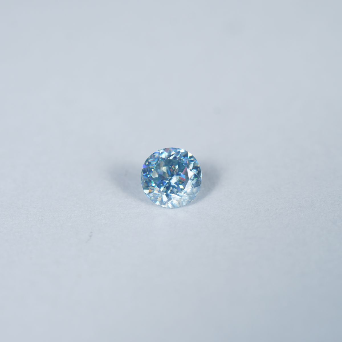 Yahoo!オークション - 0.27ct 合成ルチル ロシア製