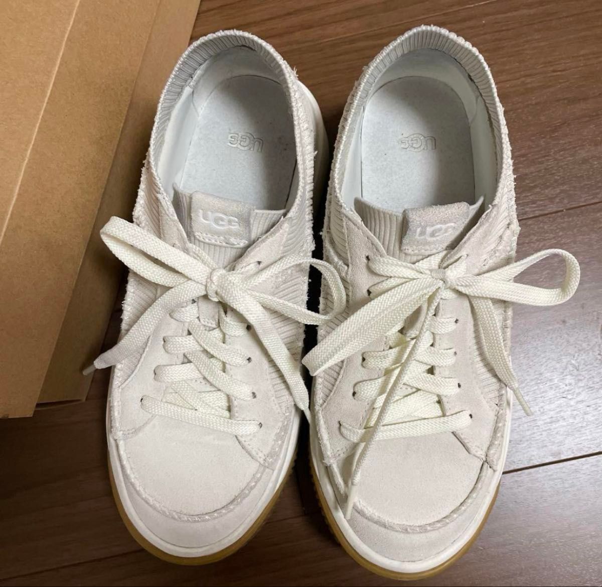 UGG 【EZ-Duzzit Lace】24 5cm 厚底 ホワイト スニーカー 白 UGG 【EZ-Duzzit Lace】24 5cm 厚底 ホワイト スニーカー 白