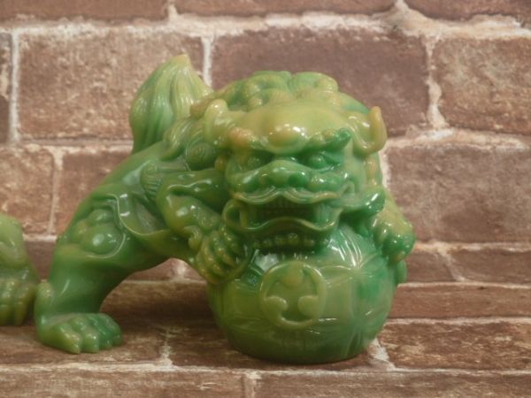 Yahoo!オークション - T231【 緑斑石製狛犬像 】 こまいぬ /縁起物 /石...