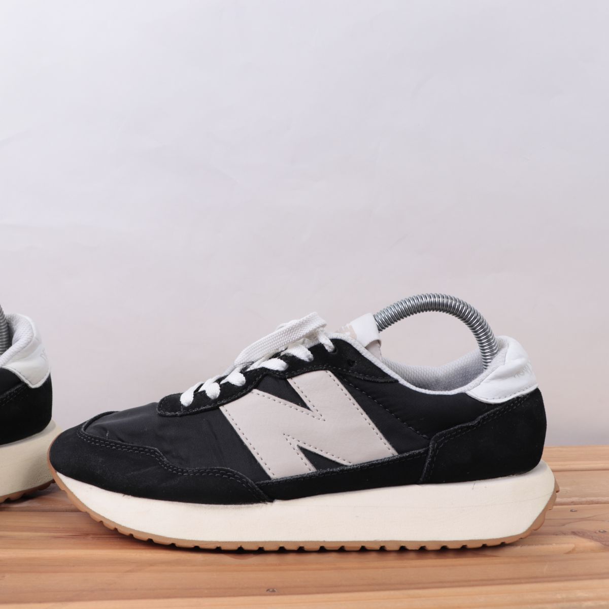 Yahoo!オークション - z7397【MS237BTW】ニューバランス US7 25.0cm/黒...