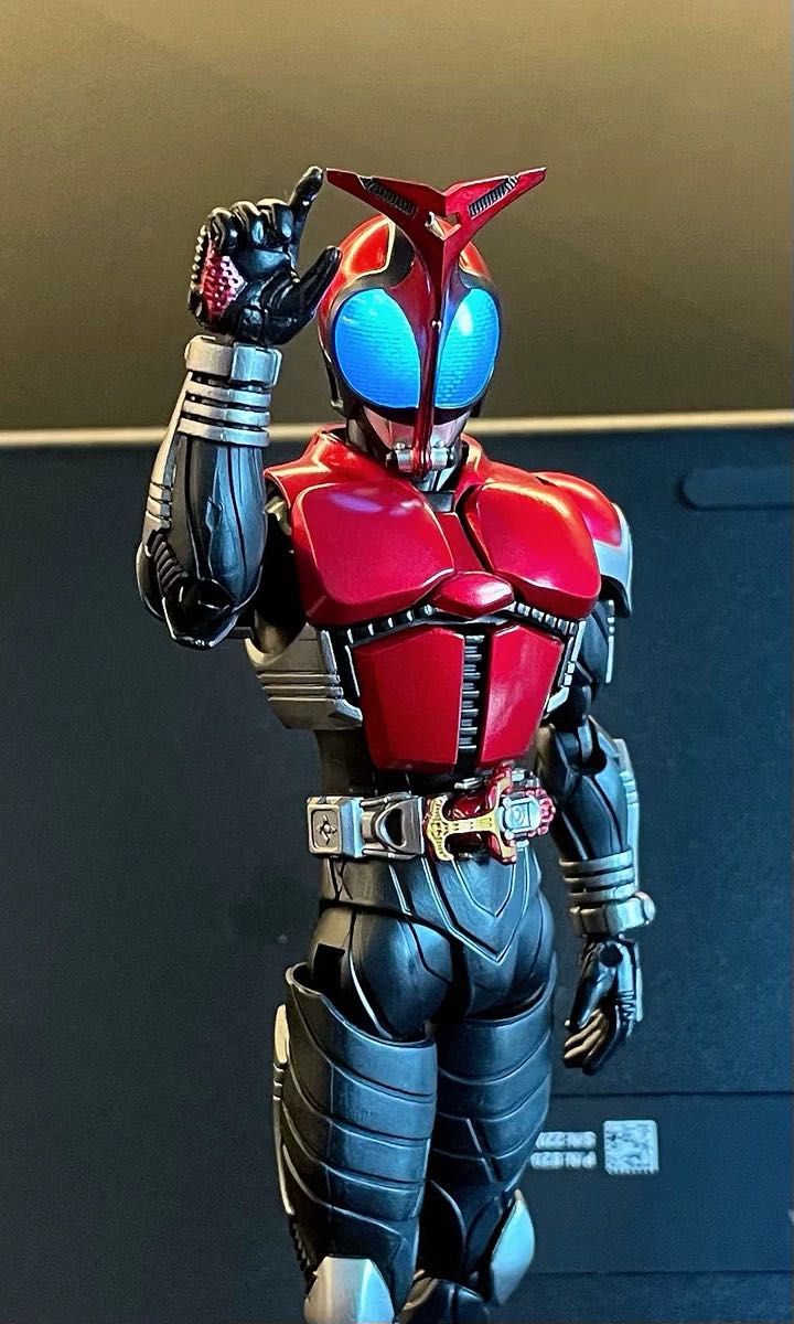 新品】フィギュアーツ真骨彫専用 仮面ライダーカブト 発光ヘッド 新品】フィギュアーツ真骨彫専用 仮面ライダーカブト 発光ヘッド