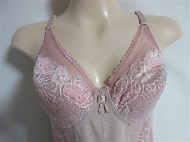 Yahoo!オークション - 3993 ≪AA95EL ≫ Dia Sienne Aカップ 豊満可愛...