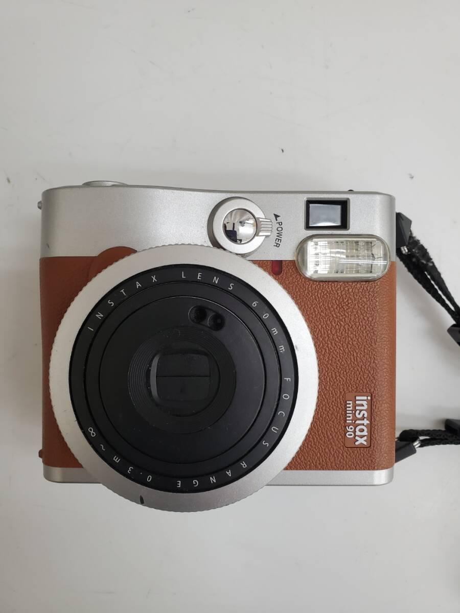 FUJIFILM instax mini 90 NEO CLASSIC ネオクラシック チェキ ブラウン インスタントカメラ 富士フィルム カメラ(インスタント、ポラロイド)｜売買された ...