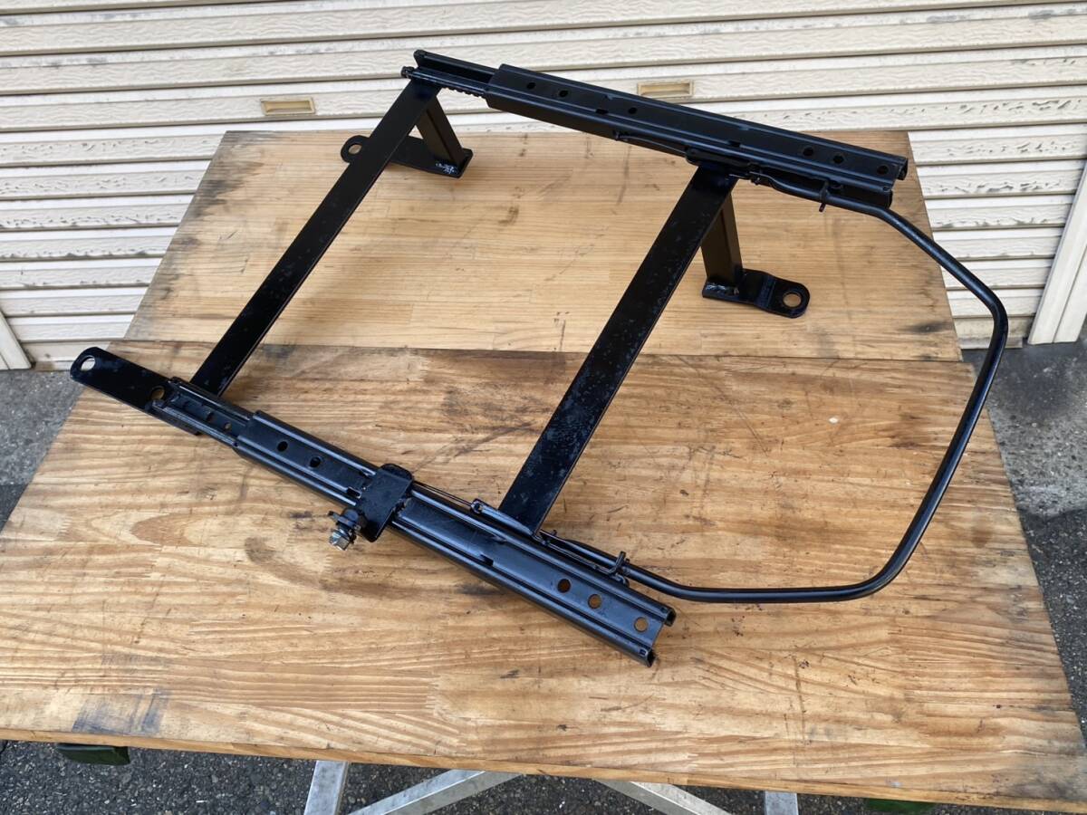 Yahoo!オークション - 三菱 i（アイ） シートレール 左右セット (RECAR...