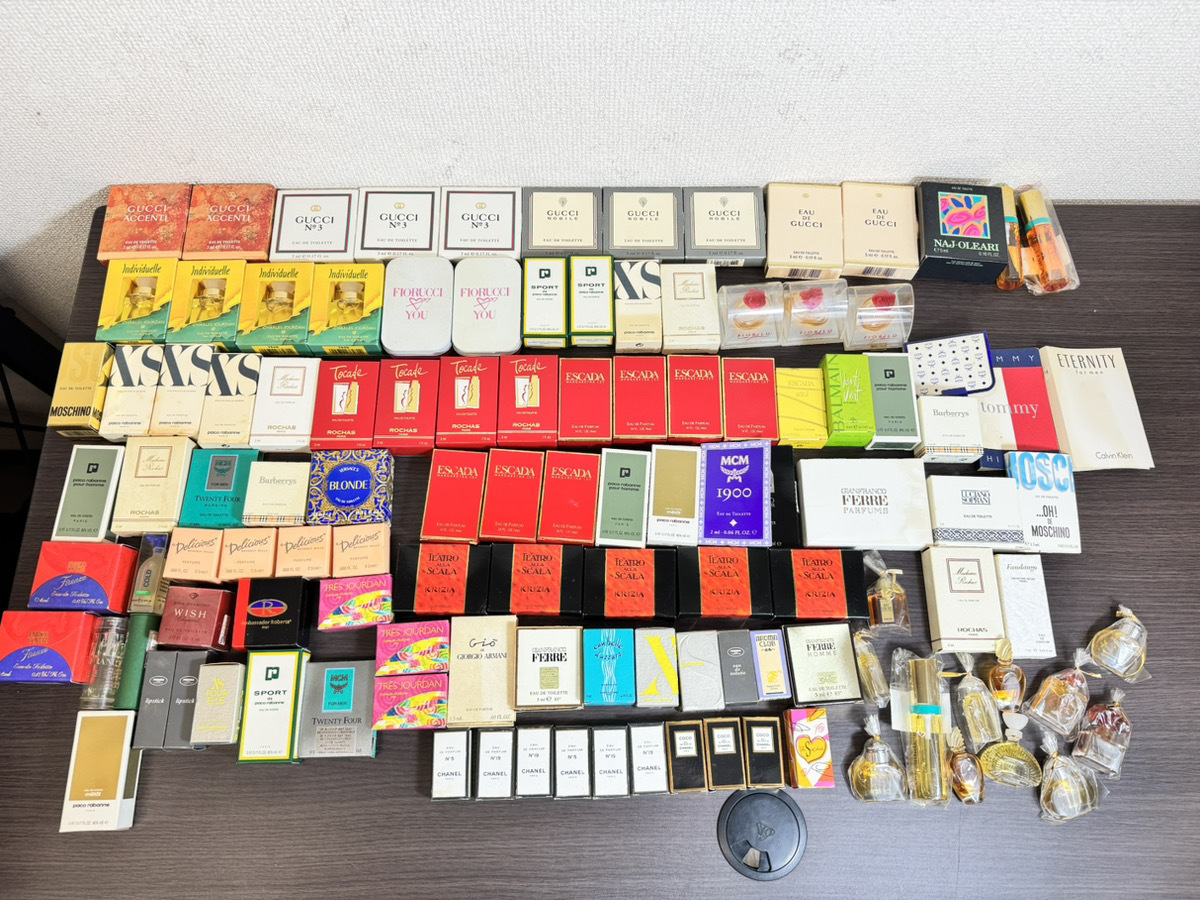 8467-06 ミニチュア香水おまとめ30個以上／CHANEL／GUCCI／MCM／Burberry／その他ブランド／ 品 あり(香水、フレグランス)｜売買されたオークション情報、yahooの ...