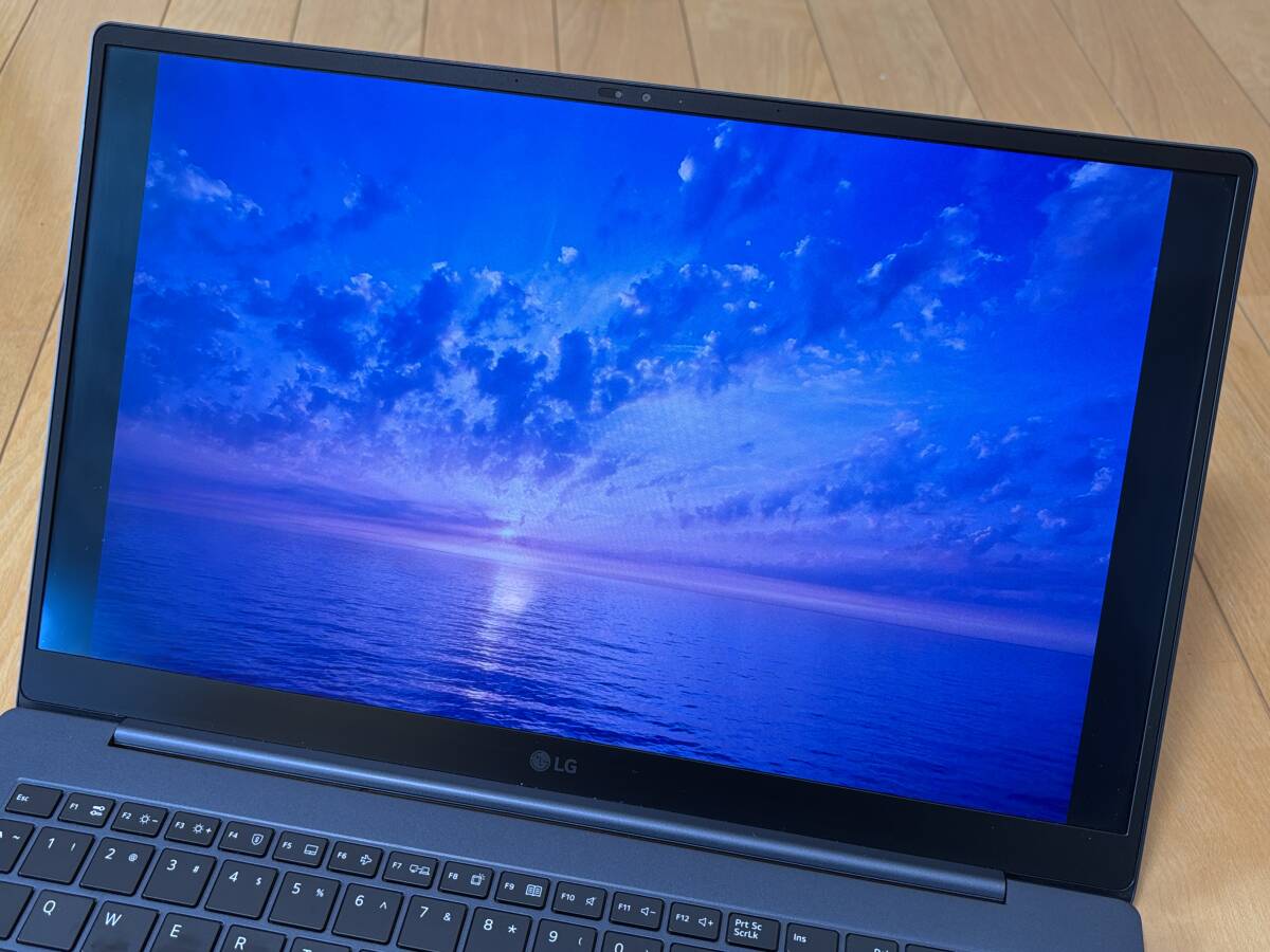 Yahoo!オークション - 15.6インチ有機EL Corei7 990g ノートパソコン ...