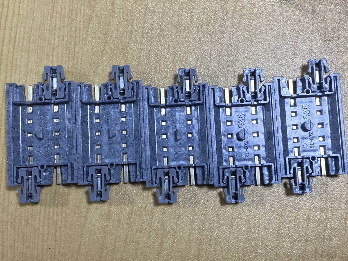 Yahoo!オークション - KATO 20-072 ユニトラック 灰色 端数線路 S38 5...