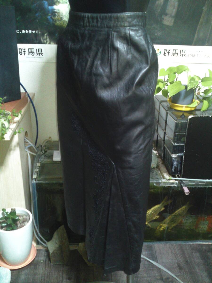 最終値下げ価格!!羊革のやわらかなレザースカート販売します 最終値下げ価格!!羊革のやわらかなレザースカート販売します