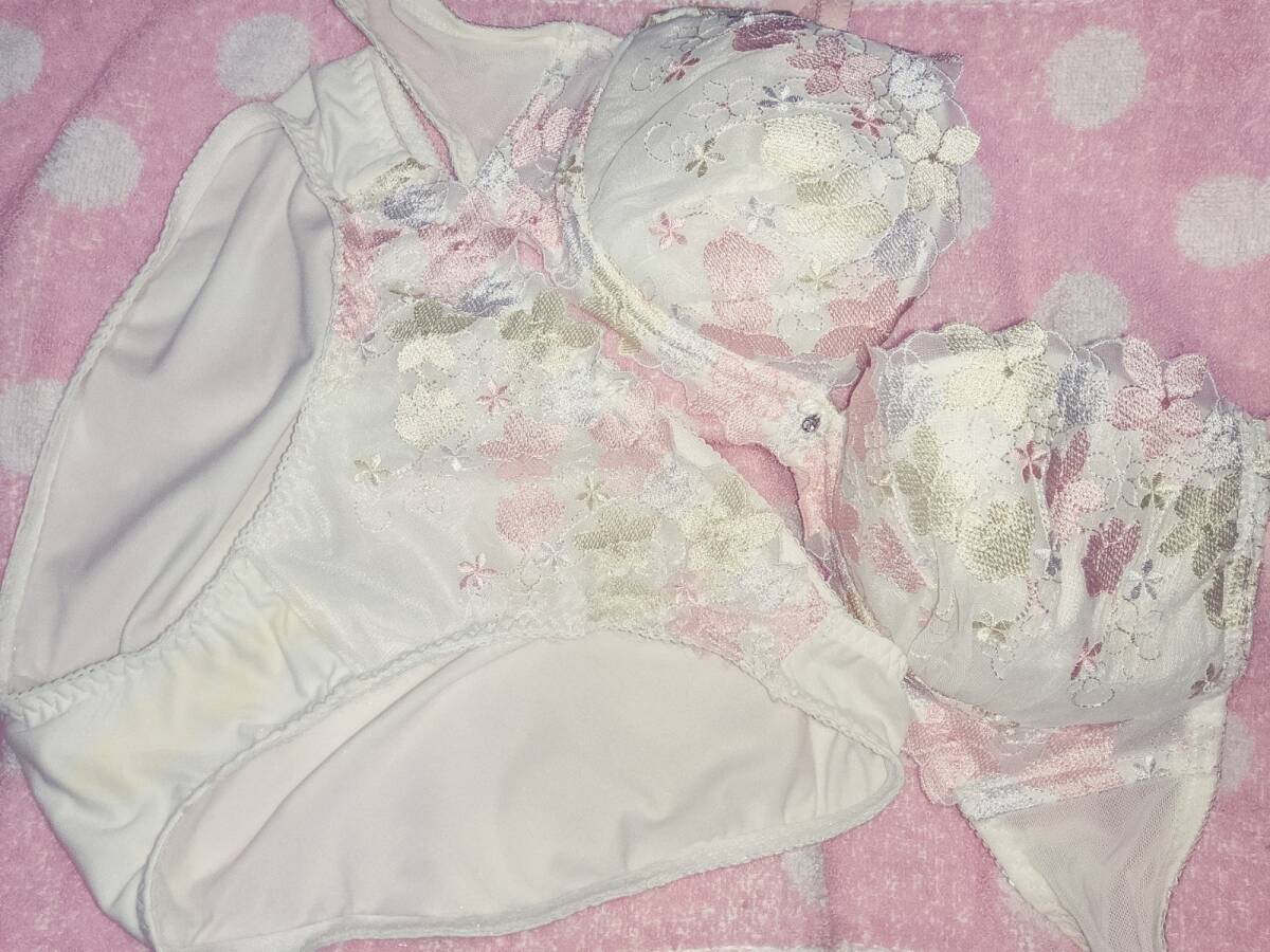 Yahoo!オークション - tutuanna 超 難あり【2〜3点以上落札→プレゼン...