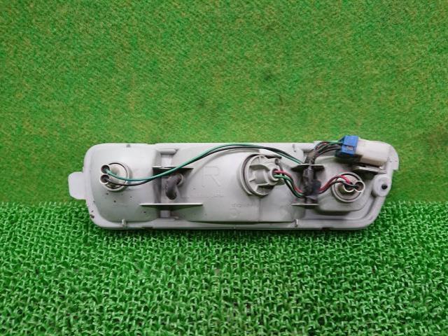 Yahoo!オークション - 送料込 ミニキャブ V-U42V 右テールランプ ブラ...