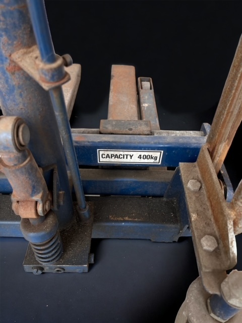 Yahoo!オークション - 岩手花巻発 中古品 リフター 400kg サントカー ...