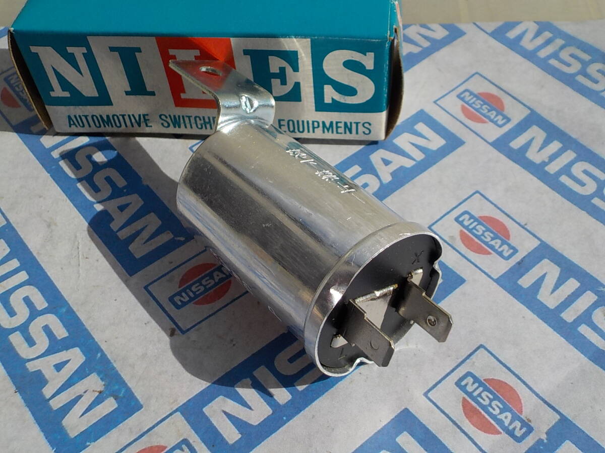 Yahoo!オークション - ダットサン ブルーバード 411 510 フラッシャー ...