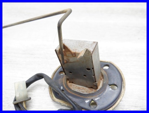 Yahoo!オークション - a587 GPZ550 ZX550A ガソリンタンクセンサー フ...