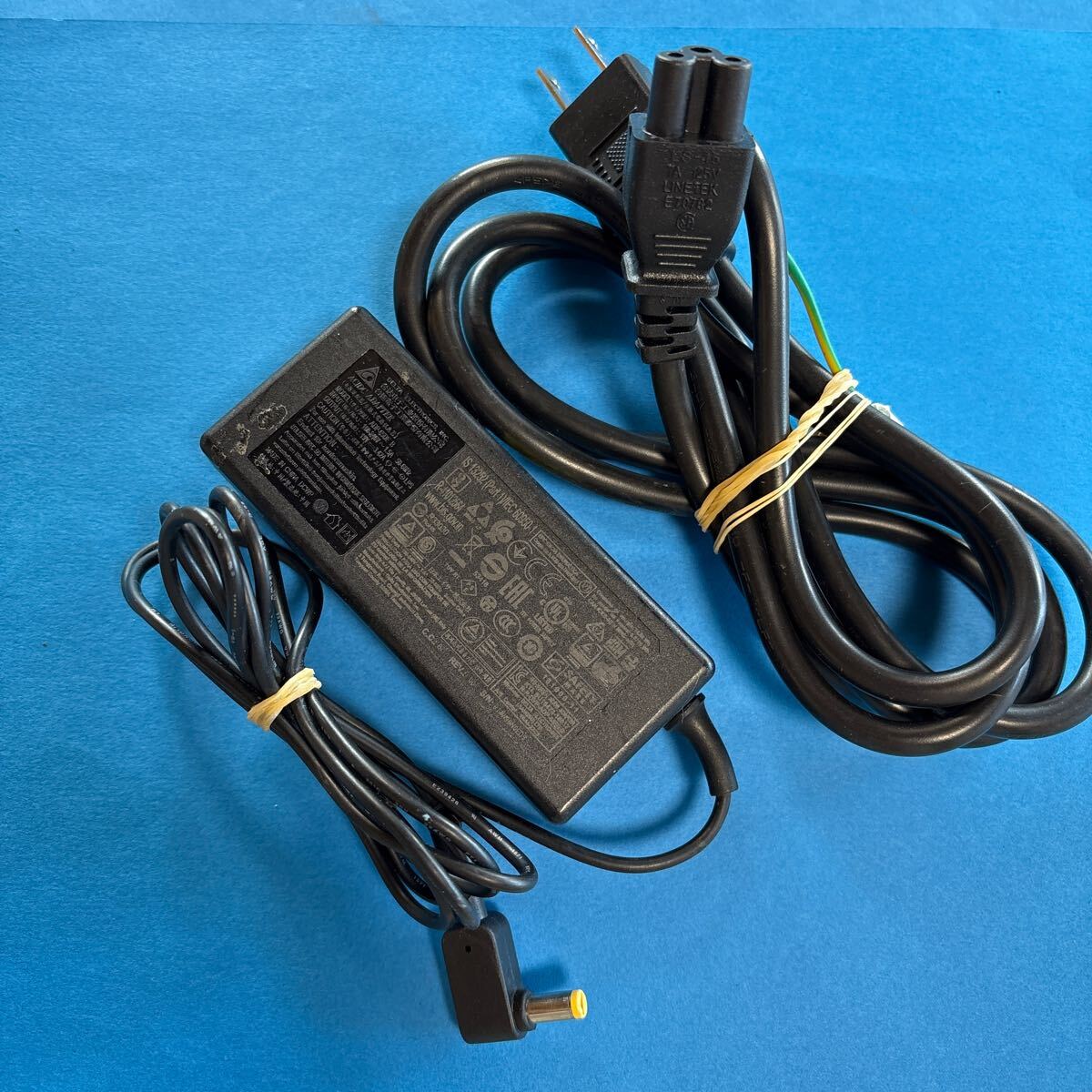 Yahoo!オークション - (U501) デルタ DELTA ACアダプタ ADP-65DE B（19...