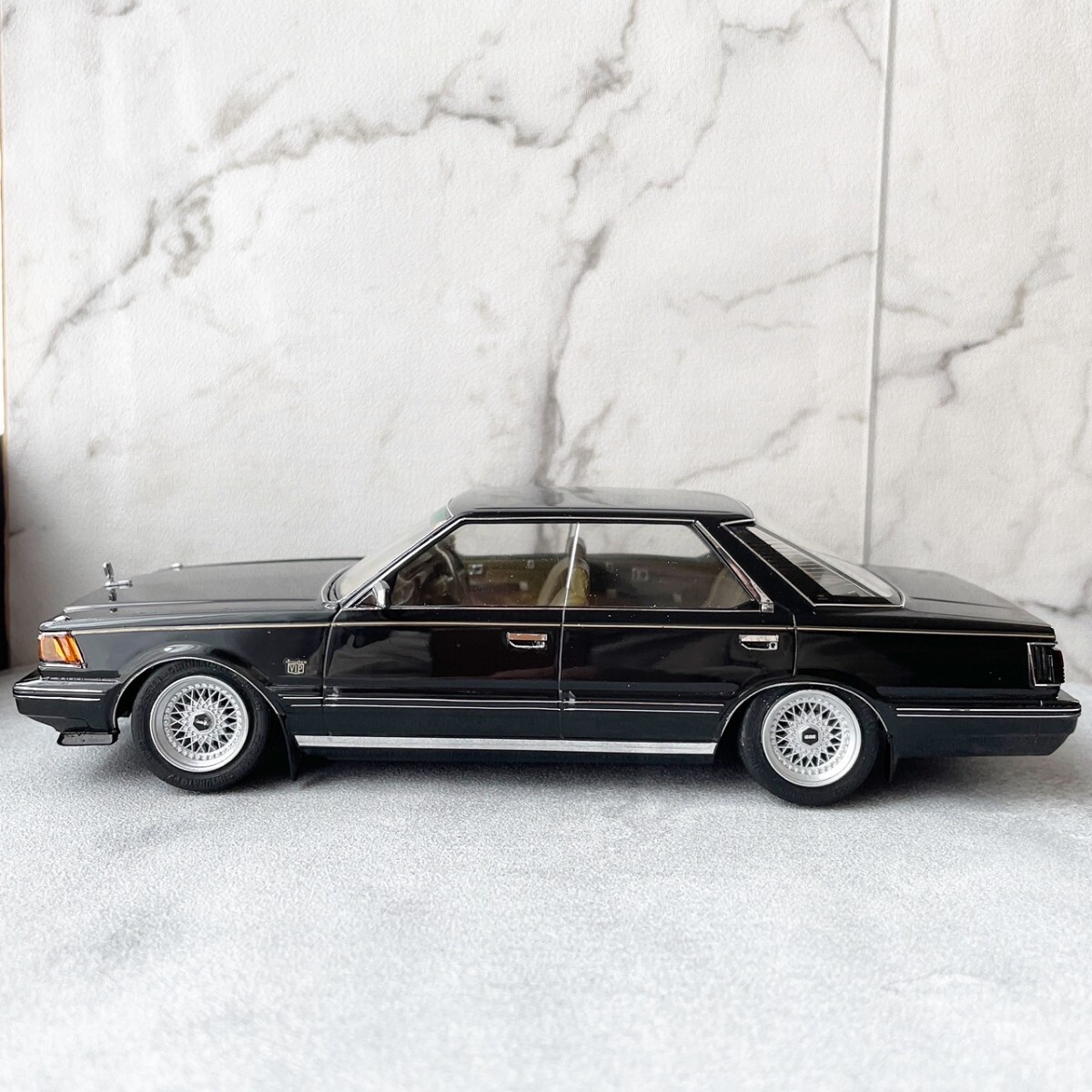 Yahoo!オークション - アオシマ製 1/24 Y30 セドリック(エンジン付)完...