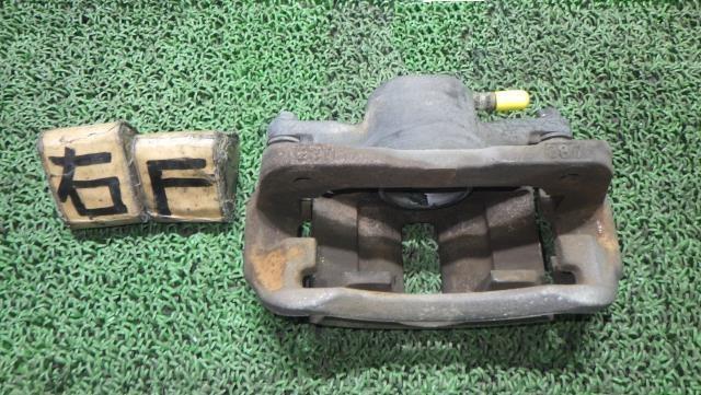 Yahoo!オークション - ステップワゴン E-RF1 右フロントキャリパー 450...