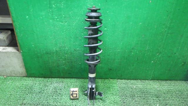 Yahoo!オークション - ライフ DBA-JC1 右フロントストラット 51610-SZH...