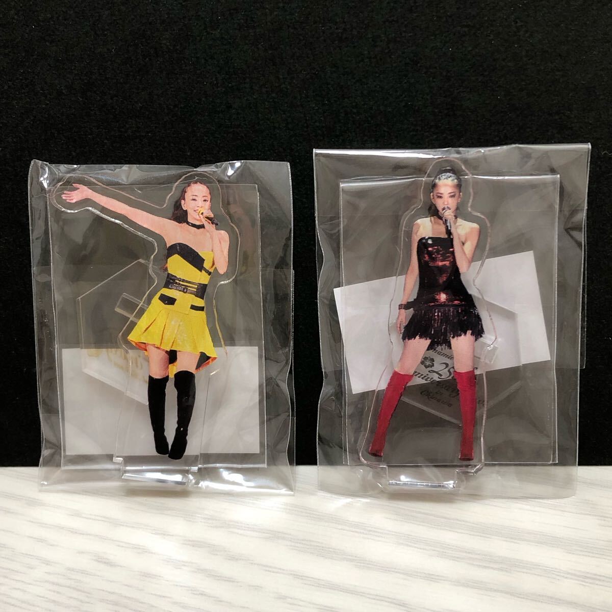 Yahoo!オークション - m678-0217-43 安室奈美恵 アクリルスタンド まと...