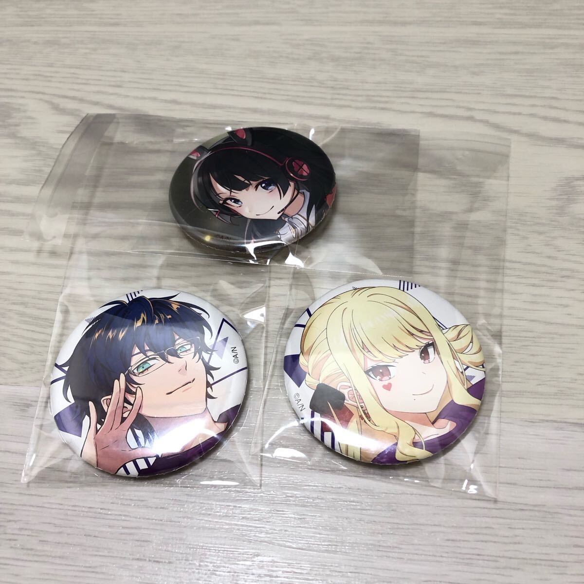 Yahoo!オークション - m678-0243-15 にじさんじ 缶バッジ まとめ売り ...