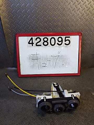 Yahoo!オークション - キューブ UA-BNZ11 A/Cスイッチパネル SX 70TH 4...