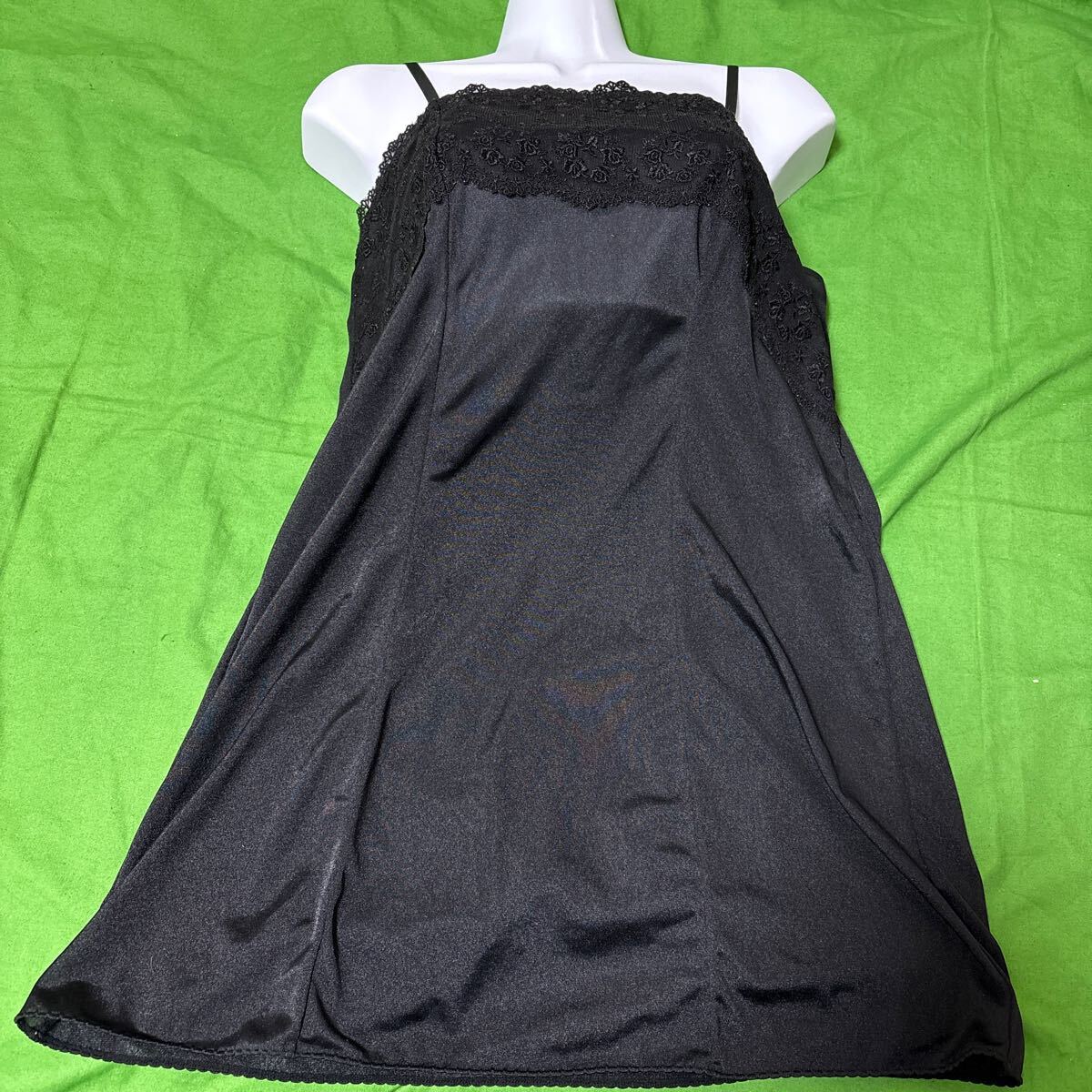 Yahoo!オークション - ルシアン 素敵な刺繍ブラック スリップB93