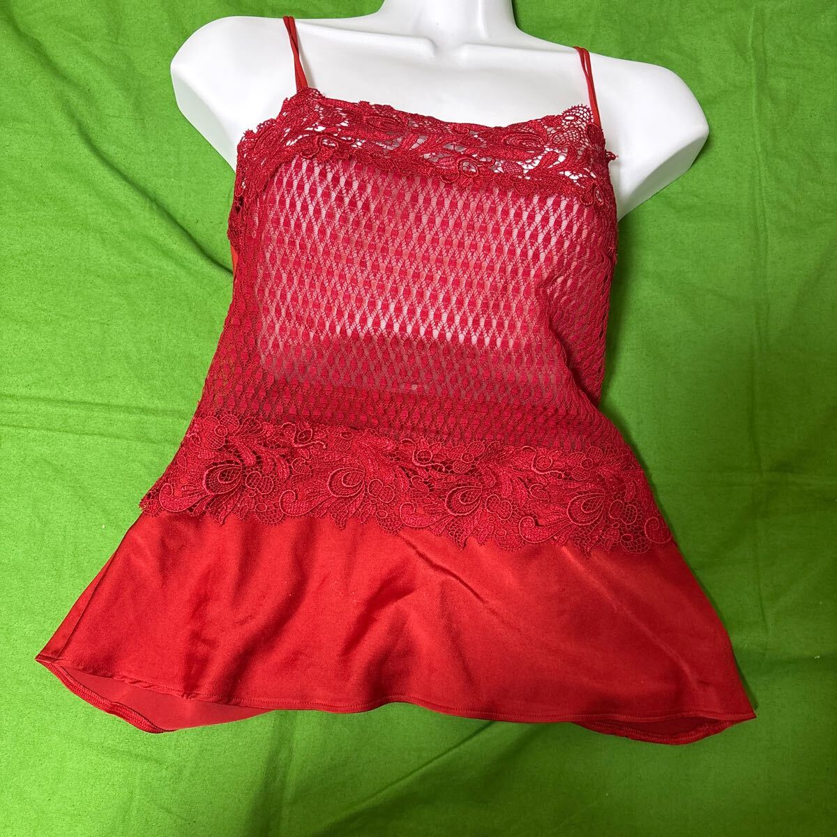 Yahoo!オークション - GUNZE 魅惑赤 キャミスリップ B79〜87 / M