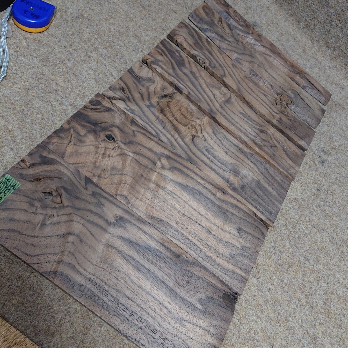 Yahoo!オークション - 希少銘木クラロウォルナット幅広薄板7枚口 585g