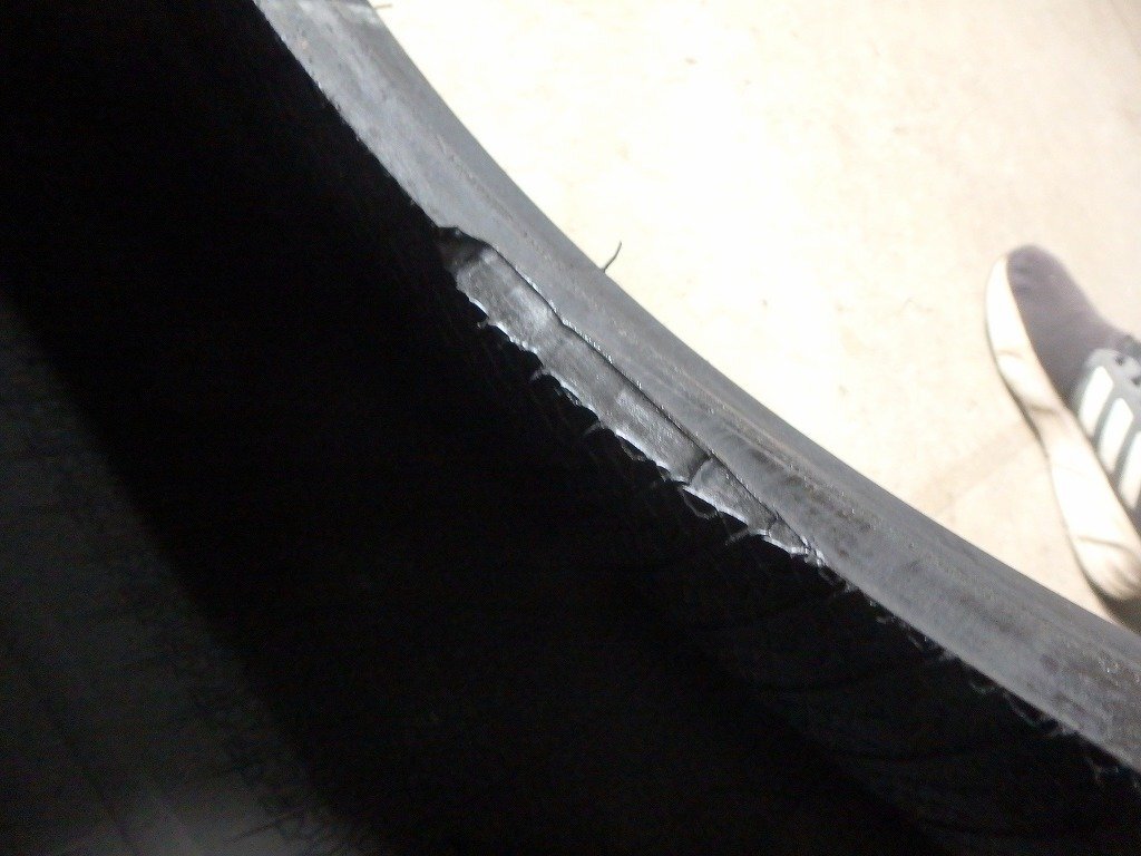 Yahoo!オークション - B601 送料無料【245/70R19.5 136/134】ブリヂス...