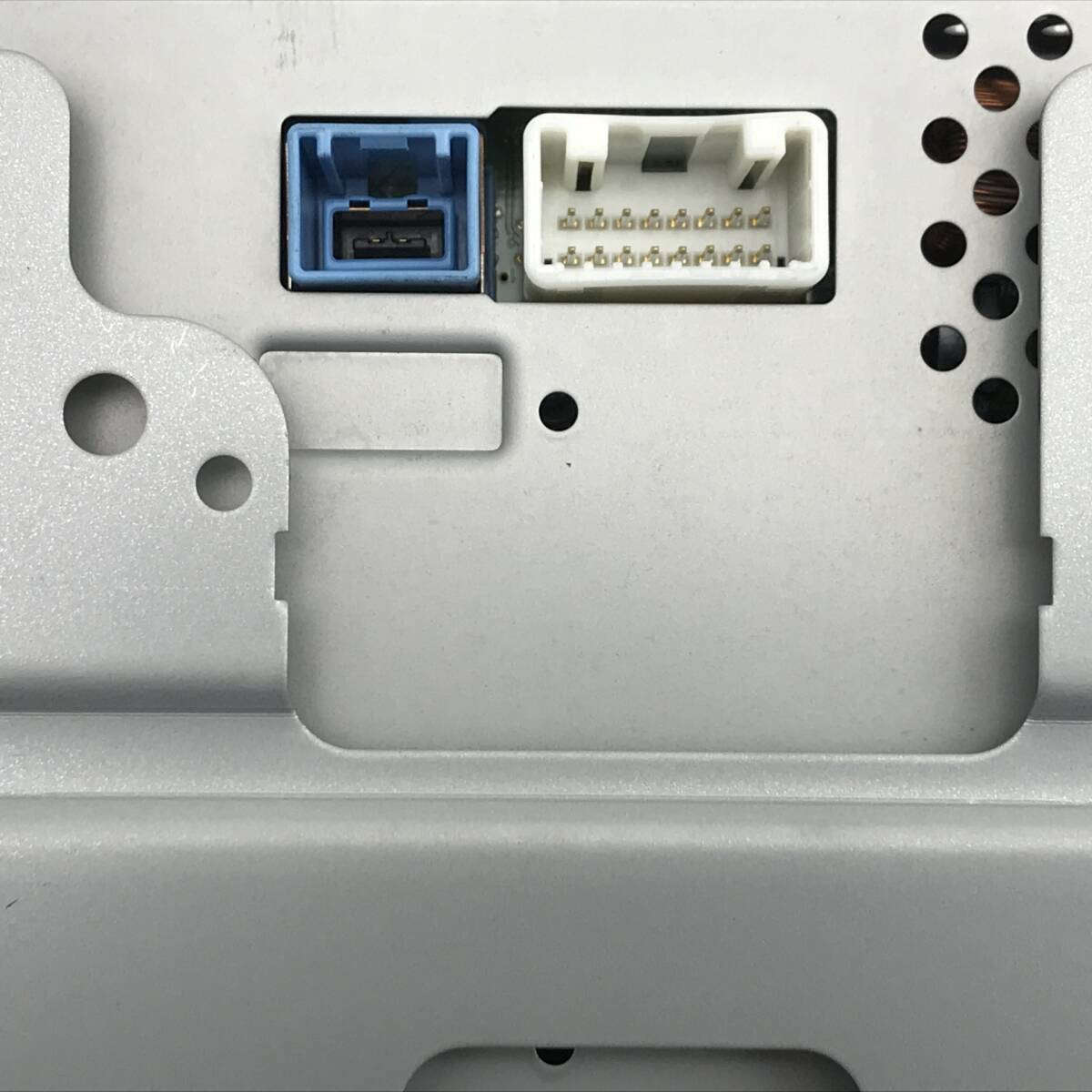 Yahoo!オークション - 良品 スカイライン V36 KV36 PV36 CKV36 純正 ...