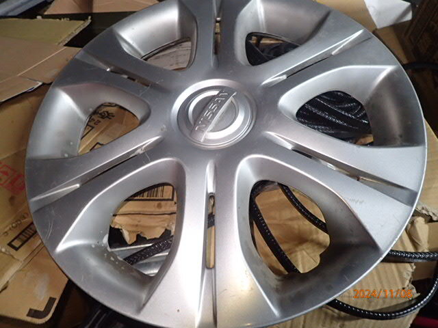 Yahoo!オークション - 1枚 日産 ノート E12 14インチ 純正 ホイールキ...