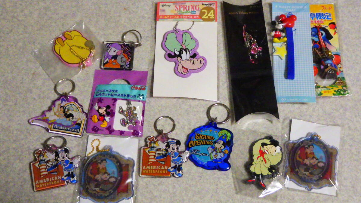 Yahoo!オークション - A508(3.3/10) ディズニー作品グッズまとめて