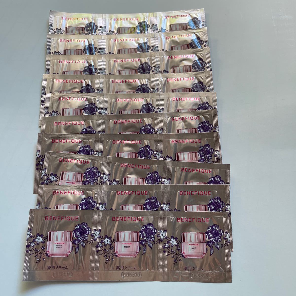 Yahoo!オークション - 未使用 サンプル 資生堂 ベネフィーク バウンス ...