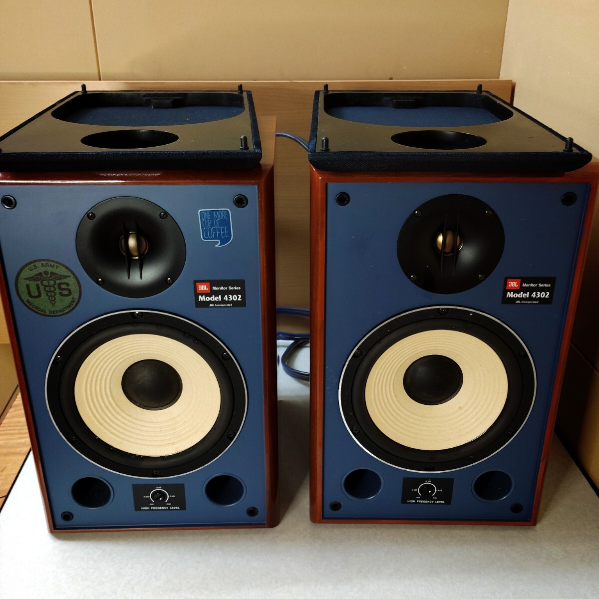 Yahoo!オークション - JBL Monitor Series Model 4302 スピーカー