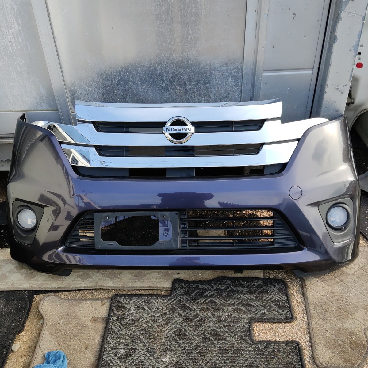 Yahoo!オークション - ニッサン デイズルークス B21W フロントバンパー