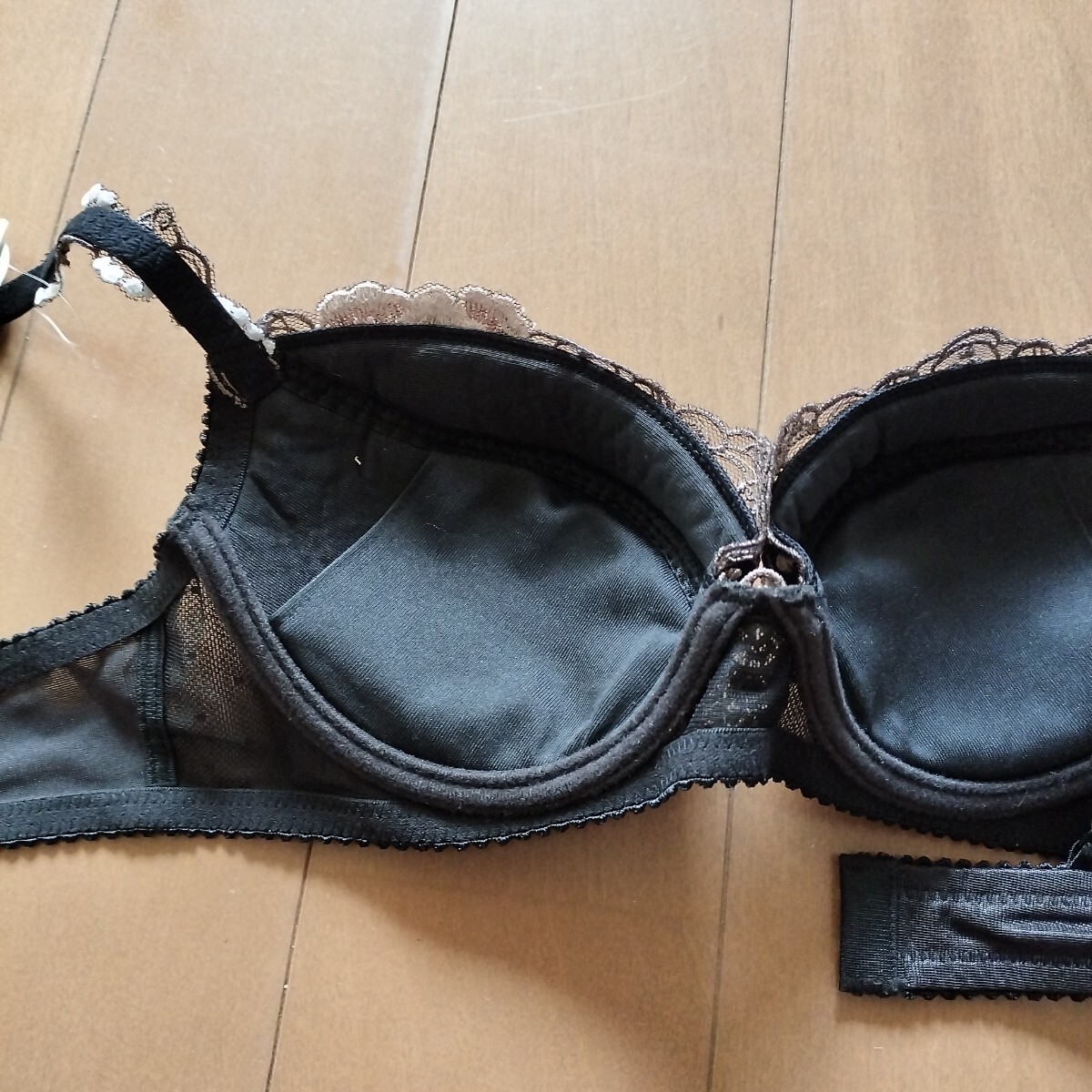 Yahoo!オークション - サルート 真珠のティアラ 12 C75 ブラジャー単品...