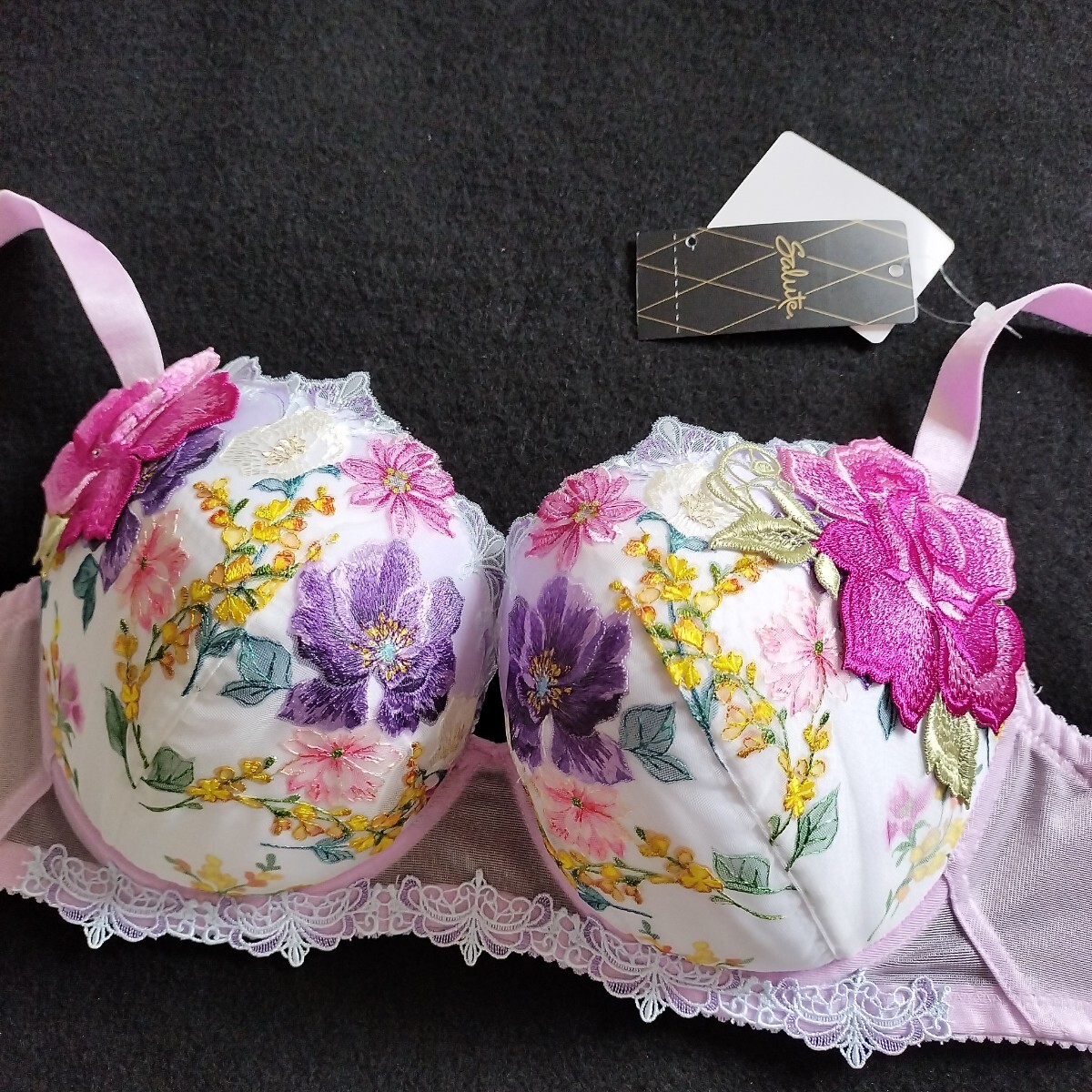 Yahoo!オークション - サルート ニューヨーク 93 ブラジャー単品 F70 ...