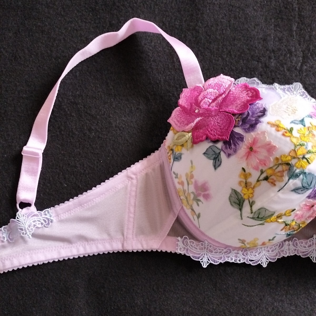 Yahoo!オークション - サルート ニューヨーク 93 ブラジャー単品 F70 ...