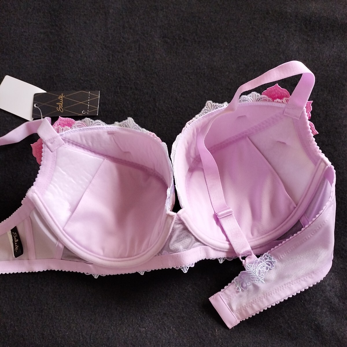 Yahoo!オークション - サルート ニューヨーク 93 ブラジャー単品 F70 ...