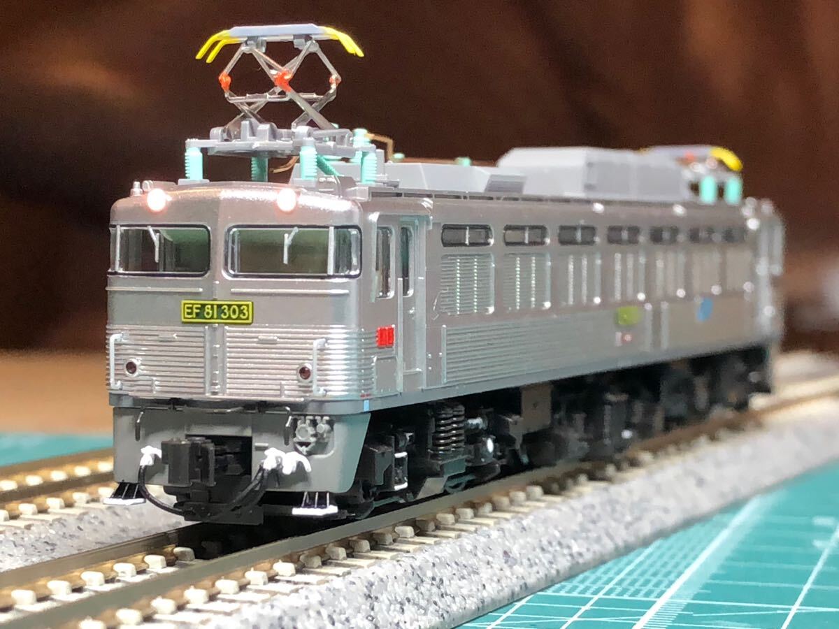 Yahoo!オークション - KATO 3067-3 EF81 300JR貨物更新車(銀)【EF81 30...