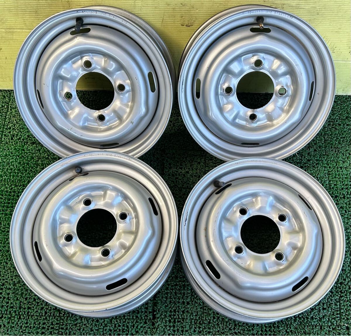 Yahoo!オークション - 12インチスチールホイール 4本 4穴 PCD114.3 12...