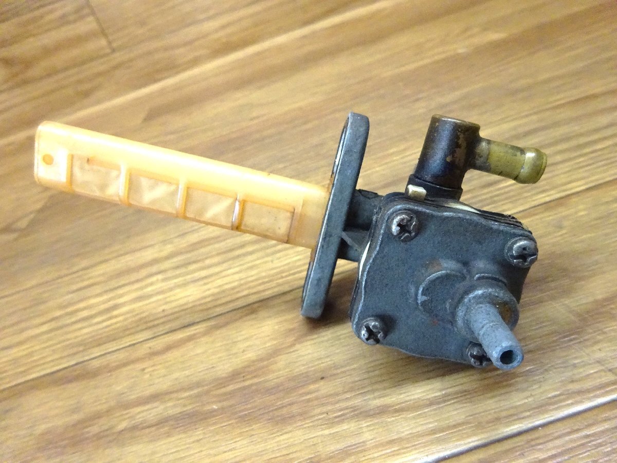 Yahoo!オークション - [S37]GSX250S カタナ 純正フューエルコック/燃料...