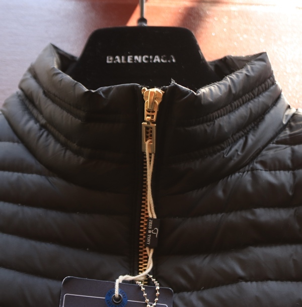 Yahoo!オークション - 新品 欧州JESS＆TONY 超軽量 ダウンジャケット ...