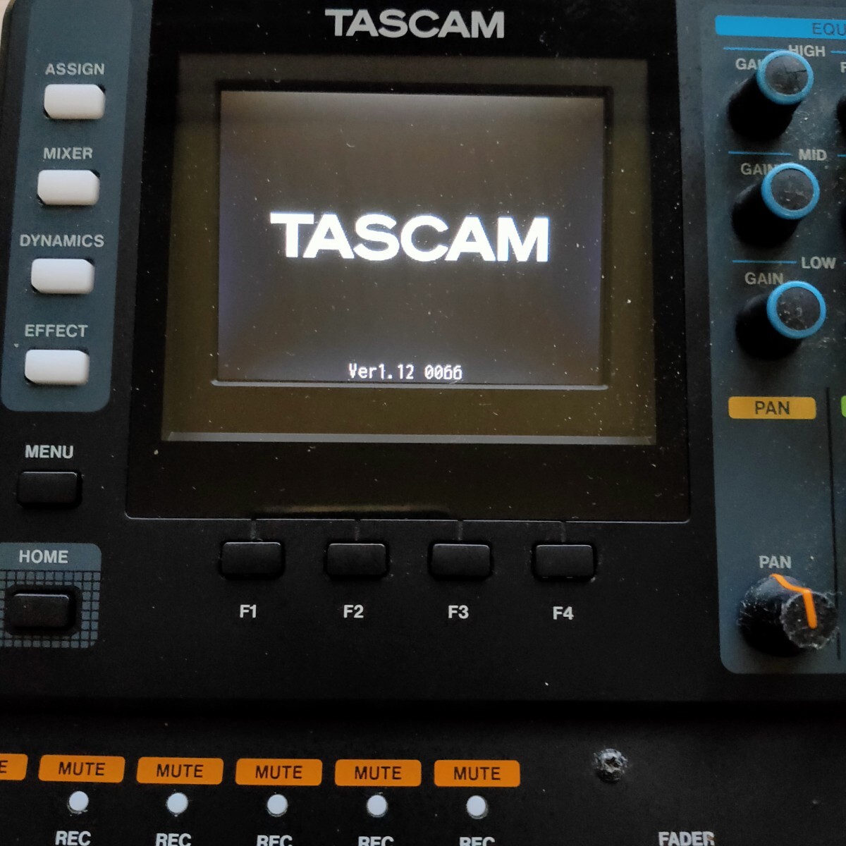 Yahoo!オークション - TASCAM DP24 デジタル マルチトラックレコーダー...