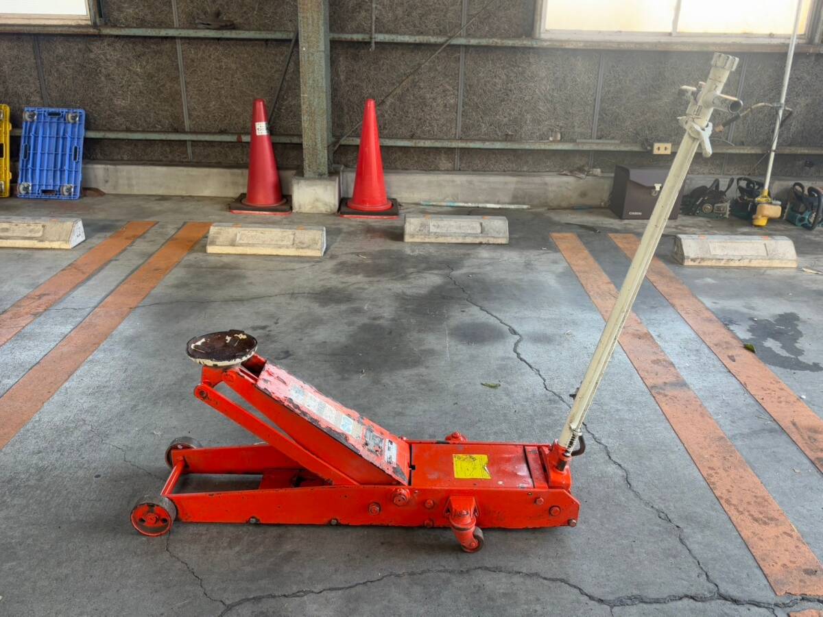 動画有り BANZAI バンザイ 2トンエア－ジャッキ 低床型 MA-200LS 2㌧/手動 領収OK h0207-5-1.3c(フロアジャッキ)｜売買されたオークション情報、yahooの商品 ...